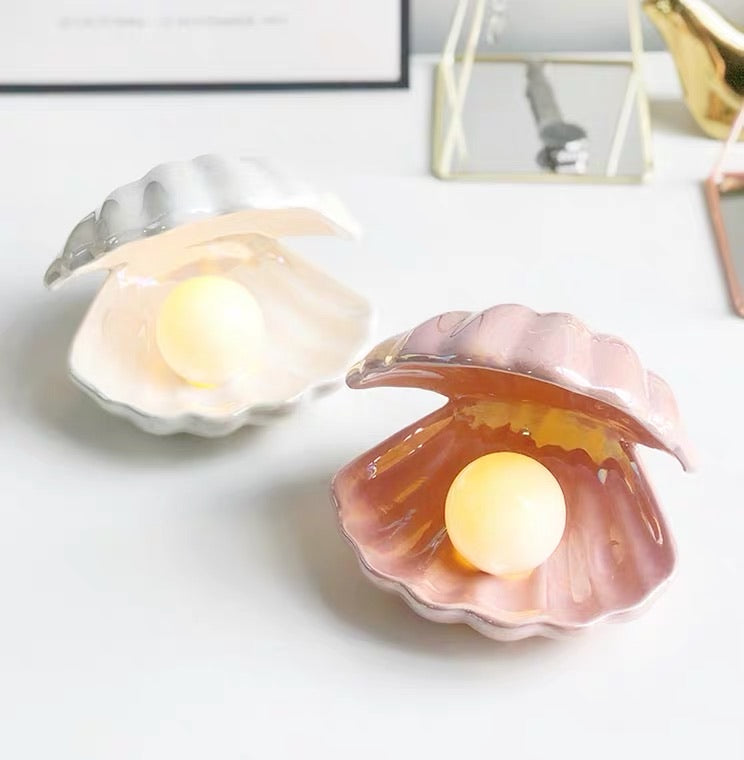 White / pink china shell night light | EverythingCuteClub